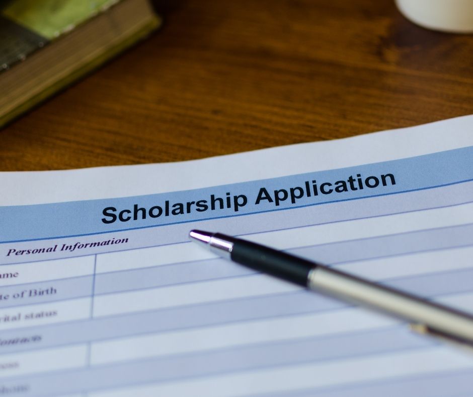 5 Effective Tips for Scholarship Applications - Malvern Bank